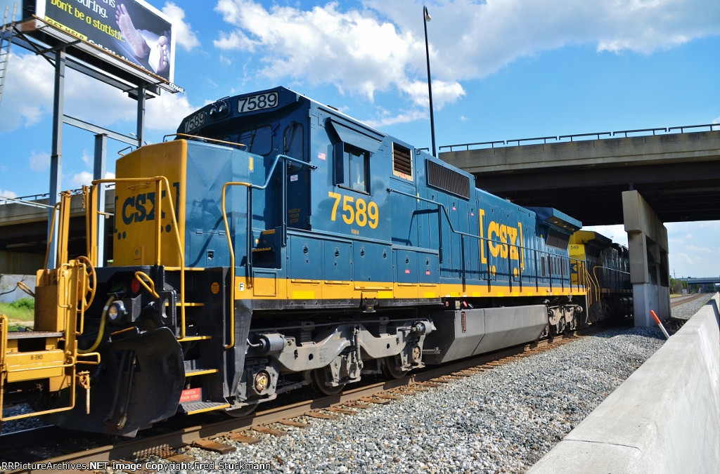 CSX 7589